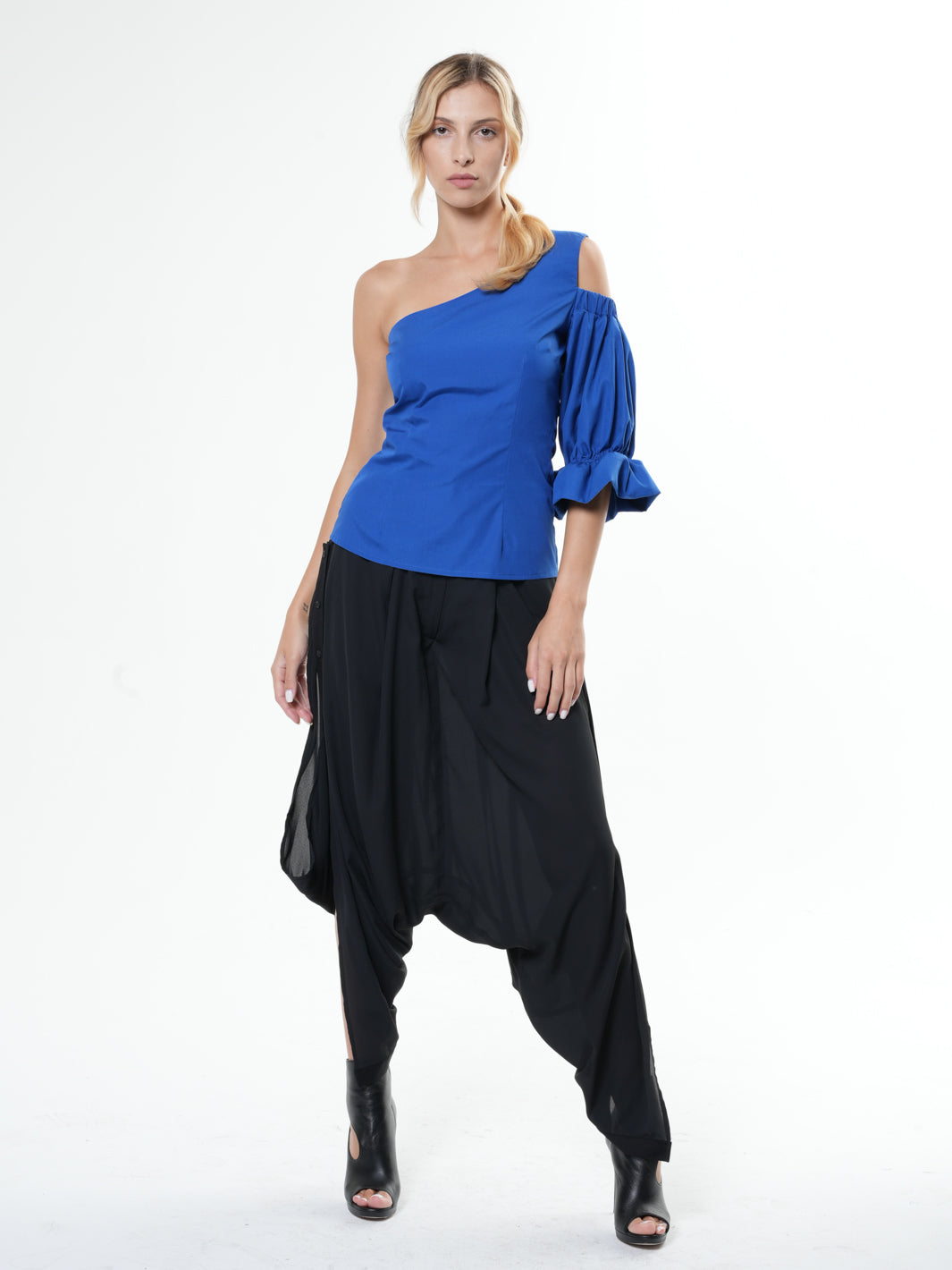 Extravagant One Sleeve Top In Blue – Metamorphoza