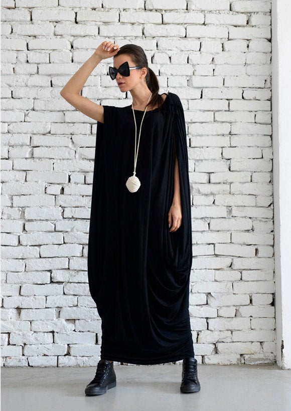 Oversized Open Sleeves Dress – Metamorphoza