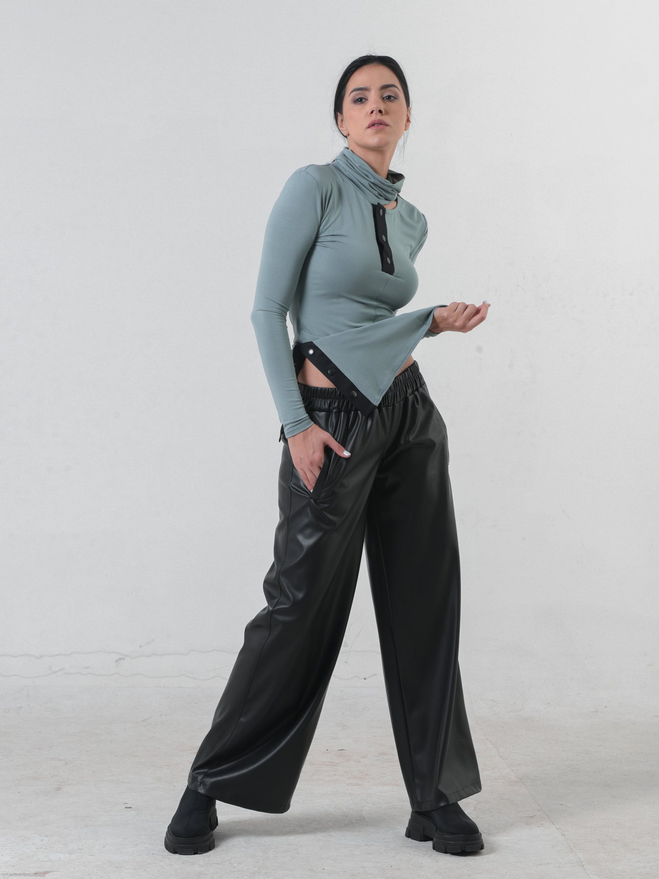 Wide Leg Leather Pants – Metamorphoza