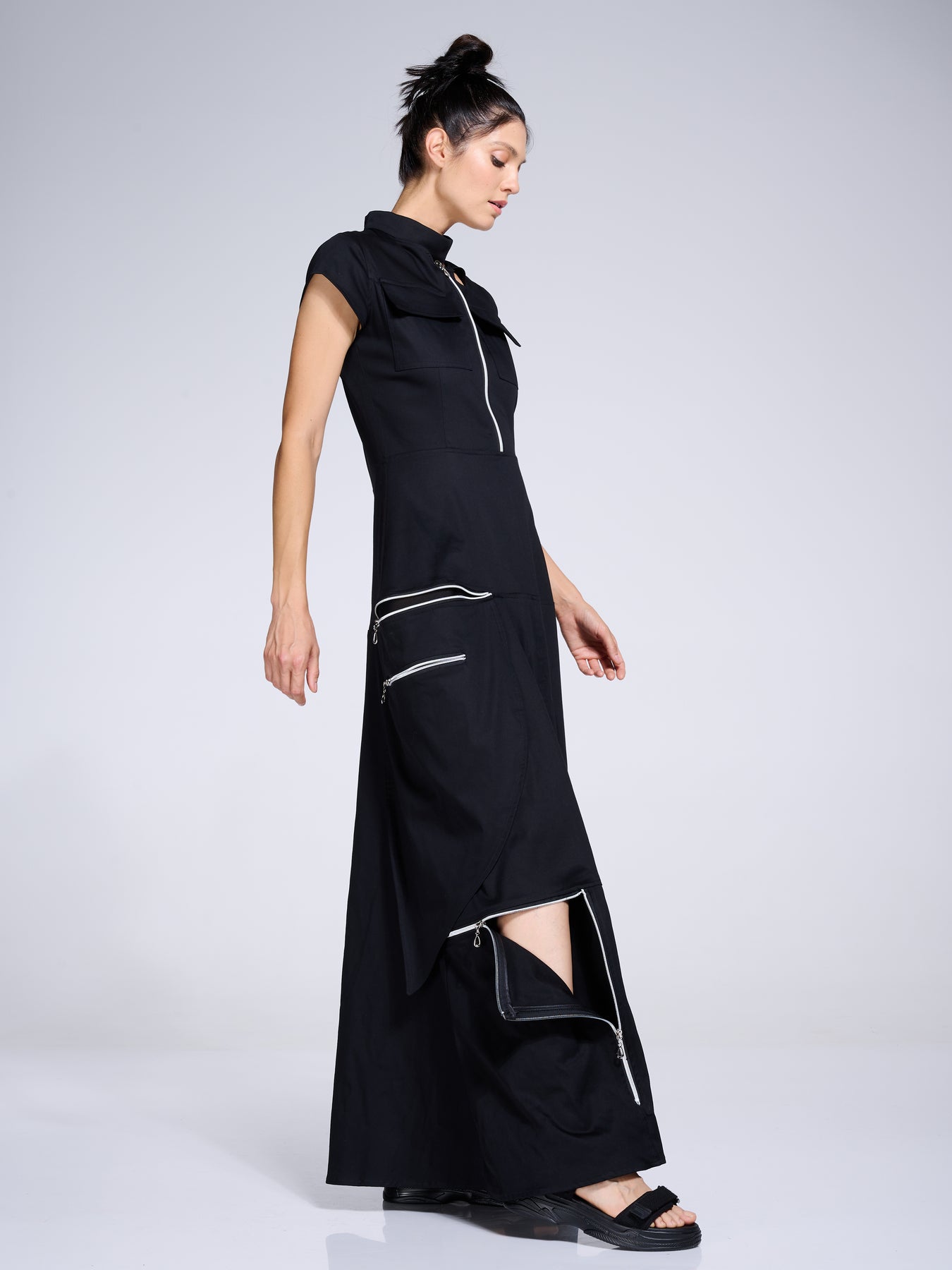 Extravagant Long Dress With Zippers – Metamorphoza